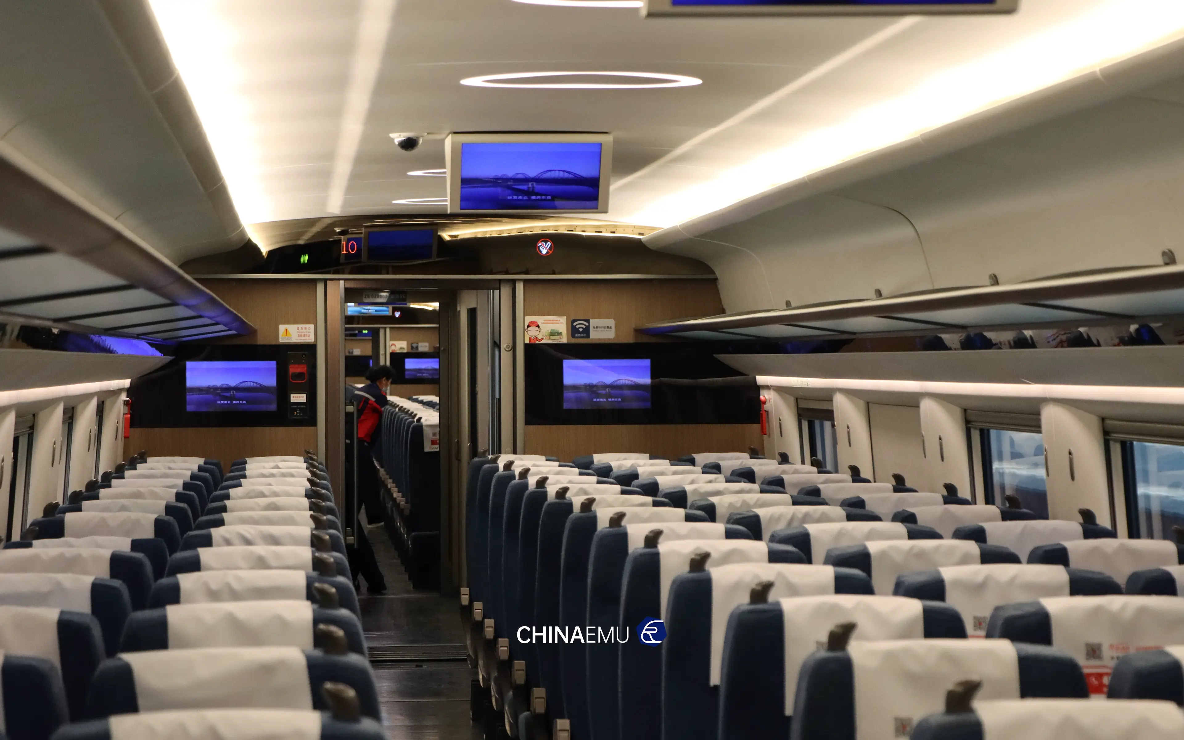 CR400AF(样车)动车组 - 动车组列车 - 记录高速动车组列车及城市轨道交通列车发展历程 —— 慧伊创新科技（北京）有限公司