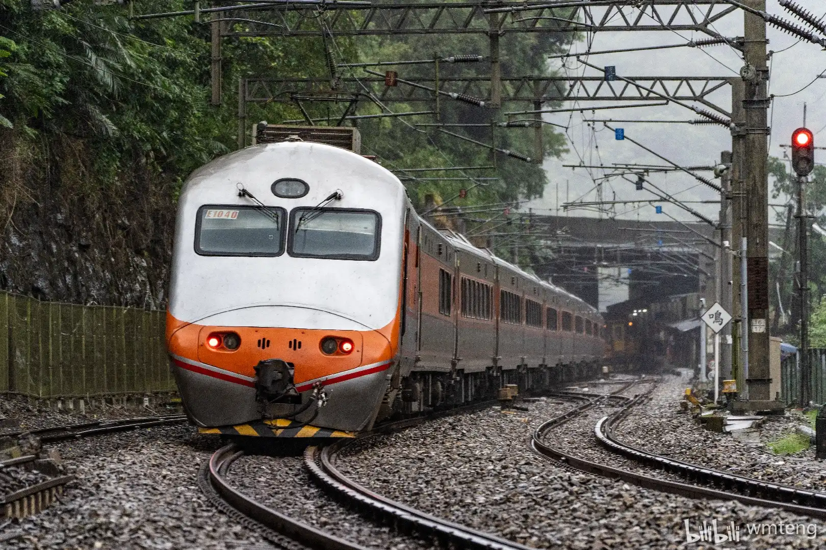 E1000动车组 - 动车组列车 - 记录动车组列车发展历程——慧伊创新科技（北京）有限公司